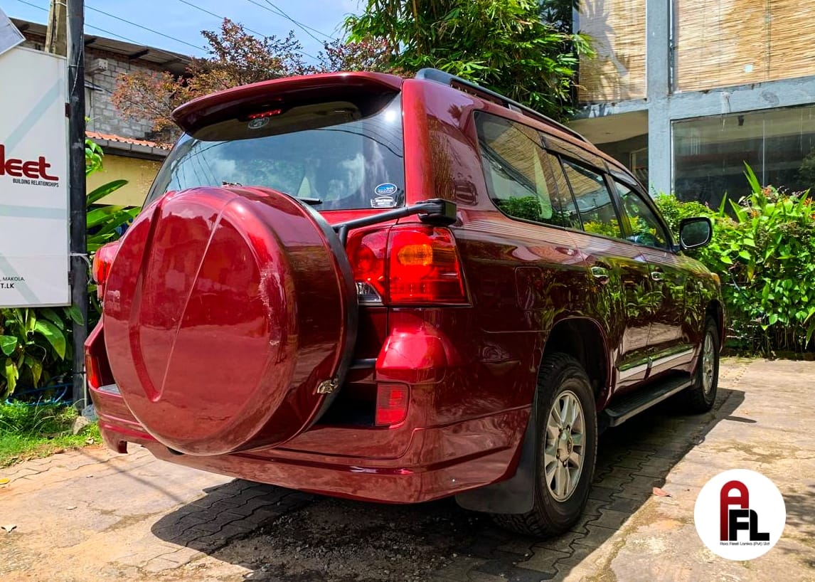 Rent Toyota Land Cruiser Sahara V8 2012/13 car | Asia Fleet Lanka